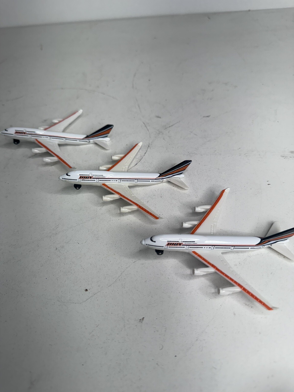 3 2006 Mattel MBX Matchbox Air Boeing 747-400 Diecast Jet Planes 4 1/4 ...