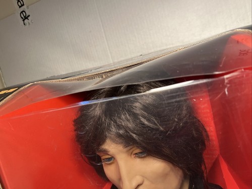 Elvis Presley Lifesize - Singing & Talking Animatronic Robot Statue ...