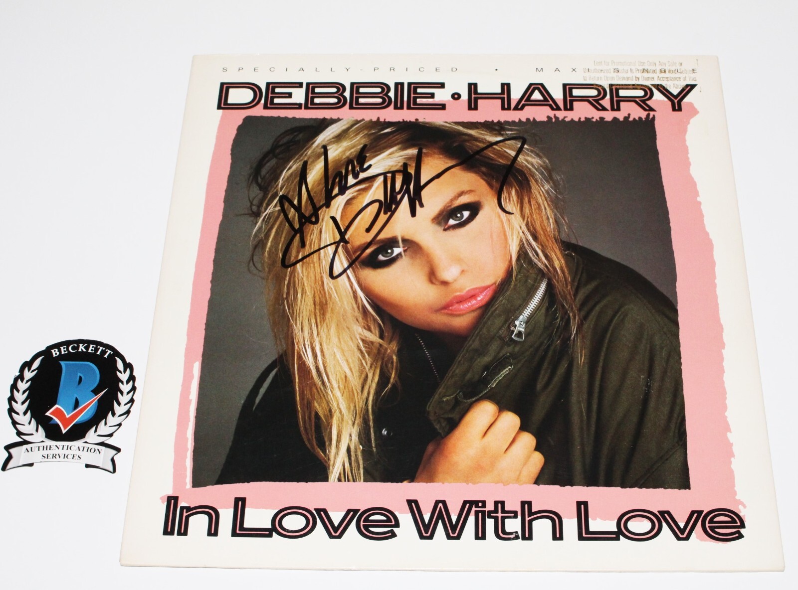 Debbie Harry Autographed Memorabilia | Signed Photo, Jersey ...