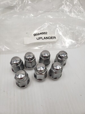 Genuine GM Lug Nuts 09594682 New Surplus Lot of 7 | eBay