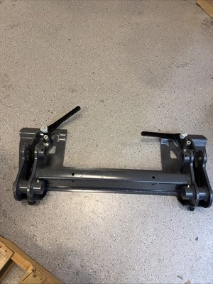Bobtach Mounting System Assy 7143508 for Bobcat 773 S150 S160 S185 T180 ...