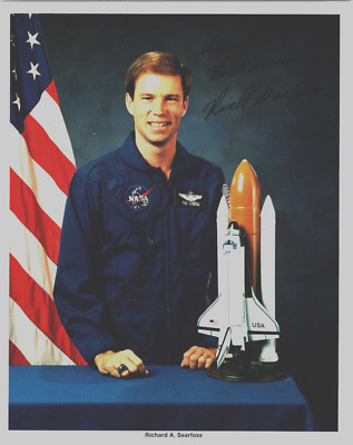 Richard A. Searfoss Signed 8x10 – NASA Astronaut STS-58 & STS-76 COA | eBay