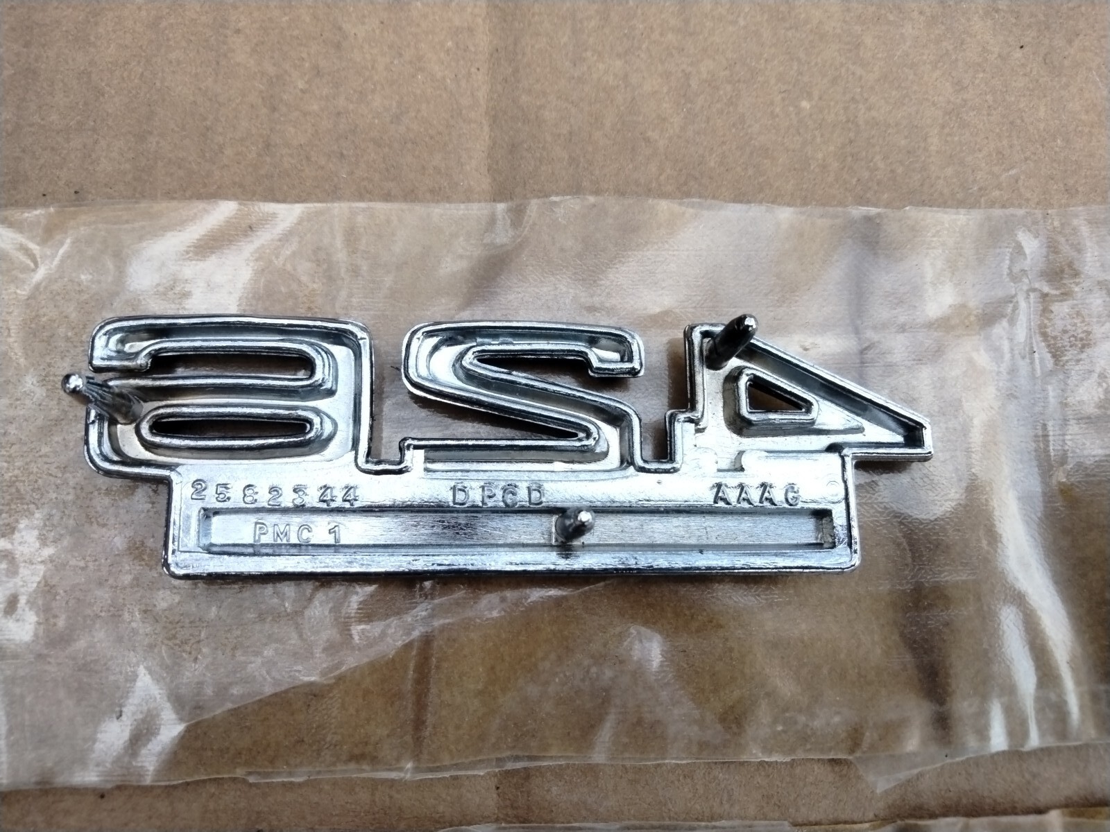 MOPAR NOS 426 HEMI EMBLEMS CHARGER,CORONET | eBay