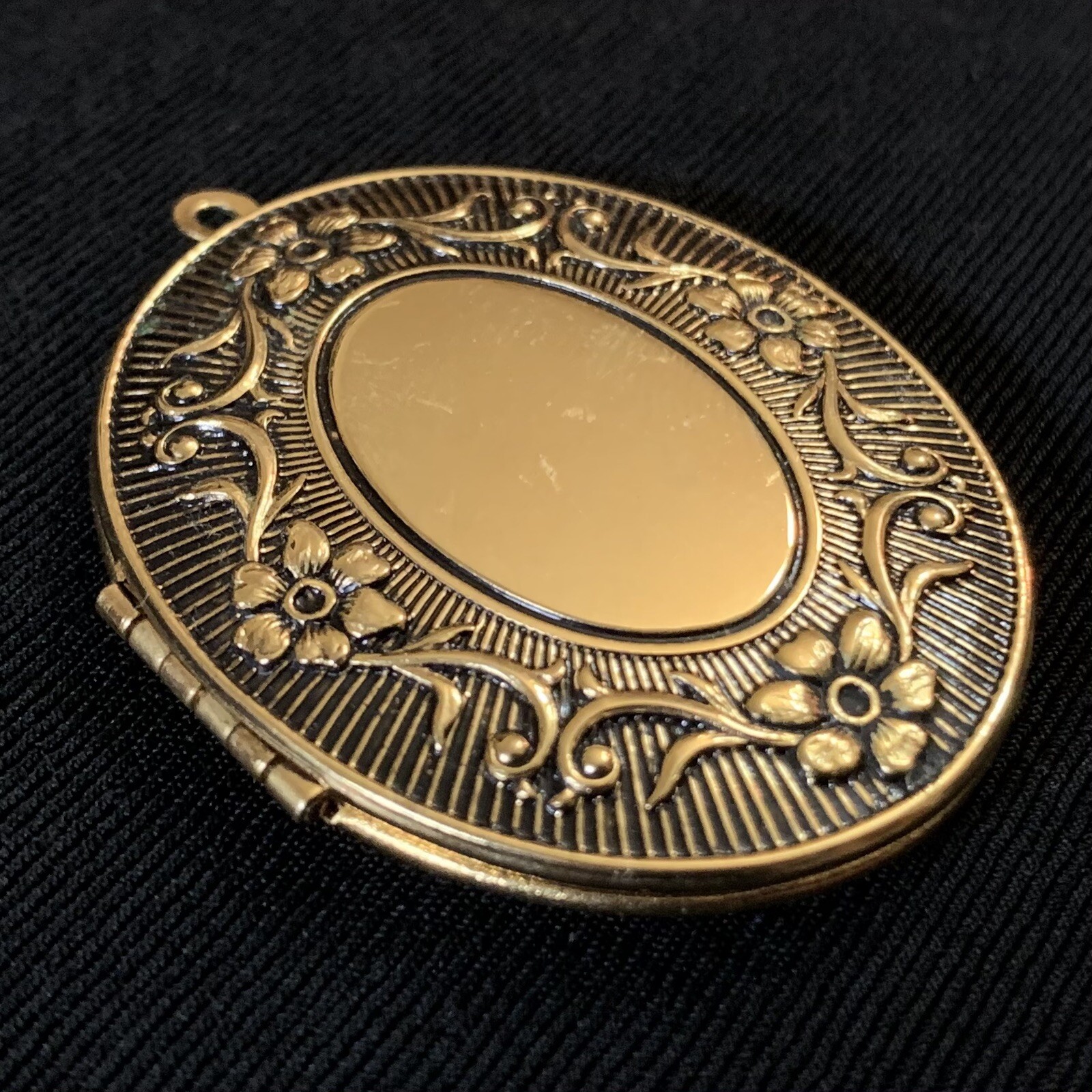 Vtg Victorian Revival Repousse Flower Floral Gold Ton… - Gem