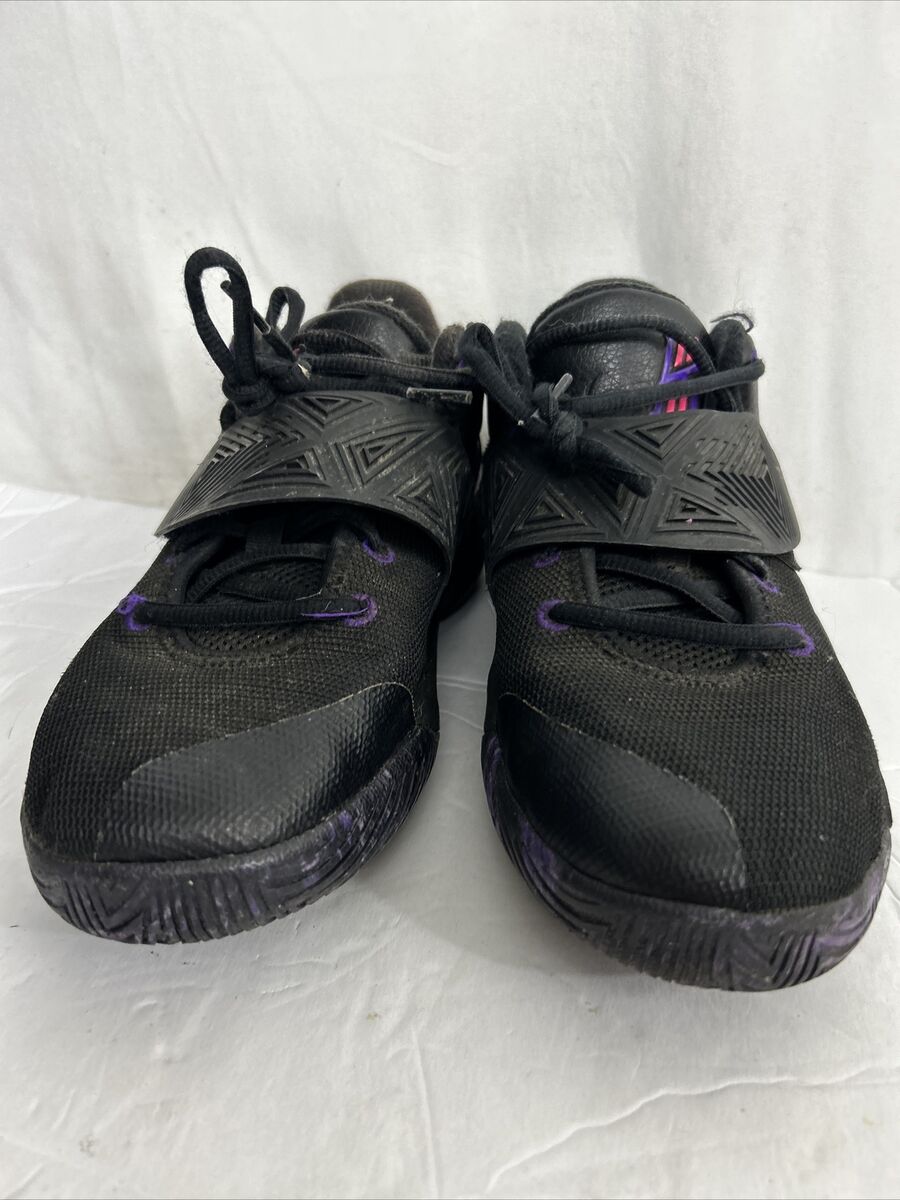Nike Kyrie Irving Flytrap III Kids Size 6Y Black Basketball Nike Kyrie Irving Flytrap III Kids Size 6Y Black Basketball