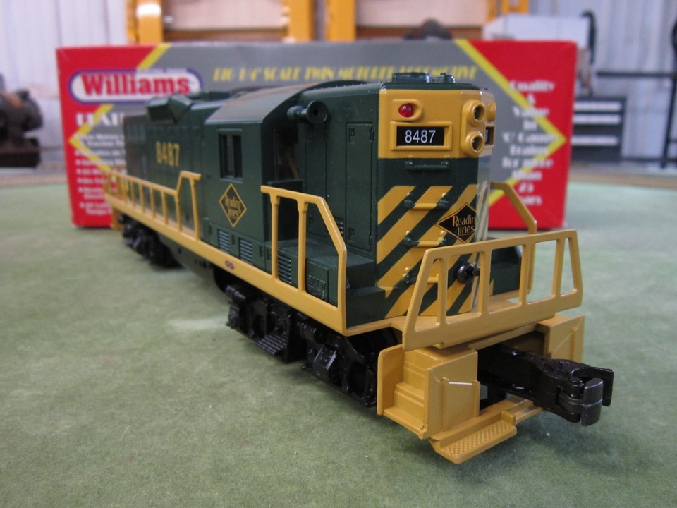 VERY NICE WILLIAMS READING LINES GP-9 WITH ORIGINAL INNER PACKING AND ...