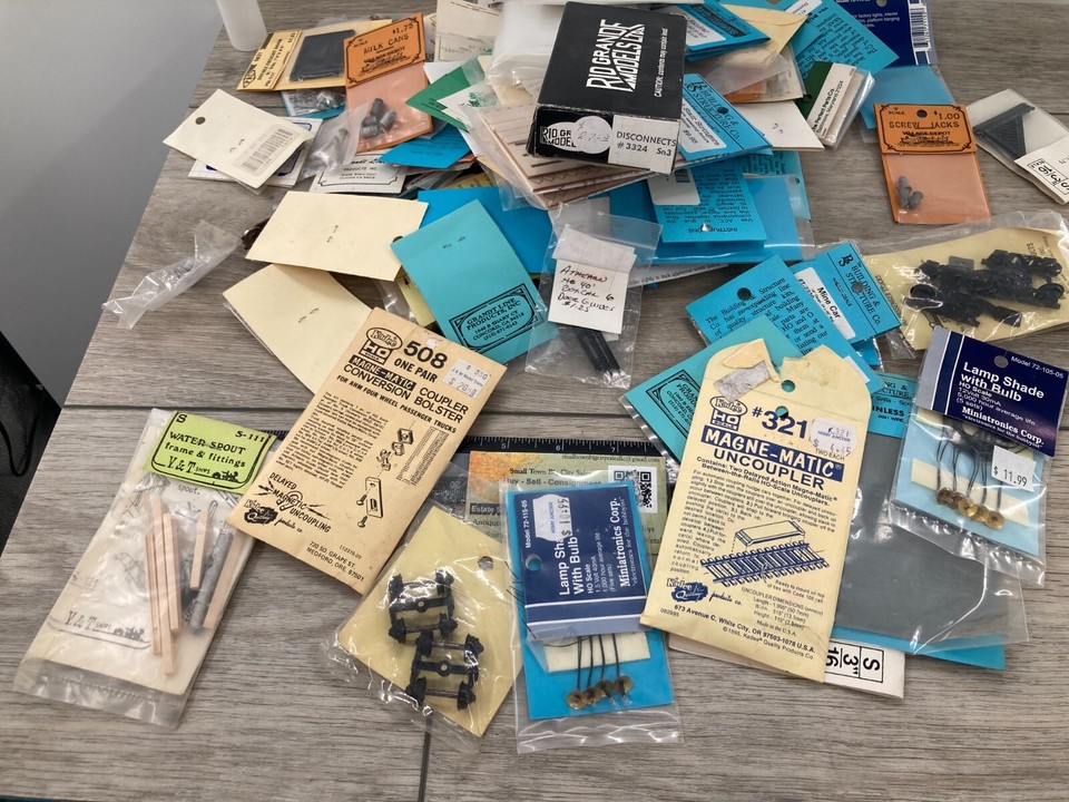 Vintage Model Train Lot S 3/16 in Ho Scale Athearns Atlas Scenery ...