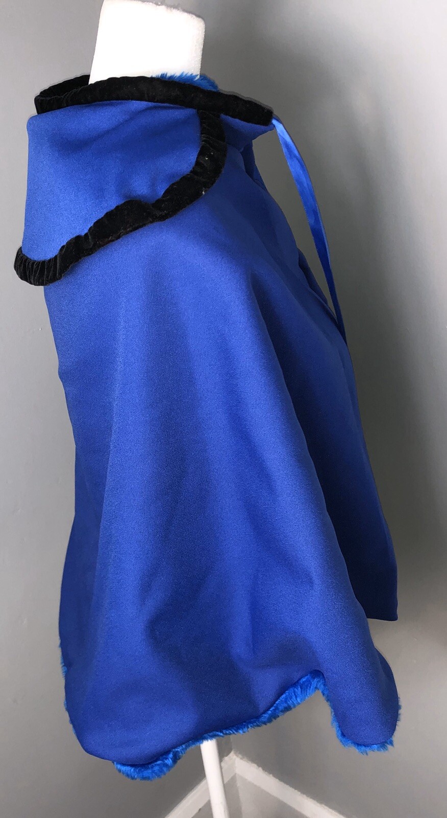 Amish Mennonite Hand Made Girls Blue Button Cape Cloak Bonnet Hat Cap ...