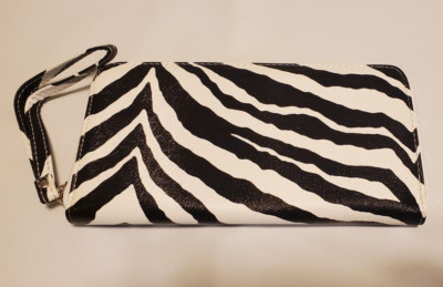 I Squared Wristlet Wallet Zebra Print Zip Around New | eBay