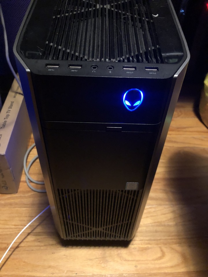 Alienware Aurora R6, 1TB, 16GB RAM, i7-7700, NVIDIA GeForce GTX 1070 ...