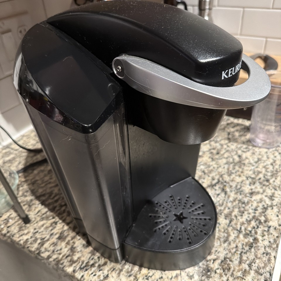 Keurig Coffee Maker Model B40 Pod K-Cup Single Serve Black | eBay