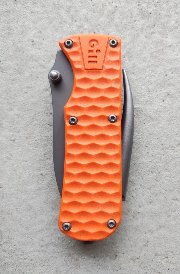 GILL MARINE FOLDING MULTI-TOOL KNIFE WITH SCREWDRIVER, HOOK, NON-SLIP ...