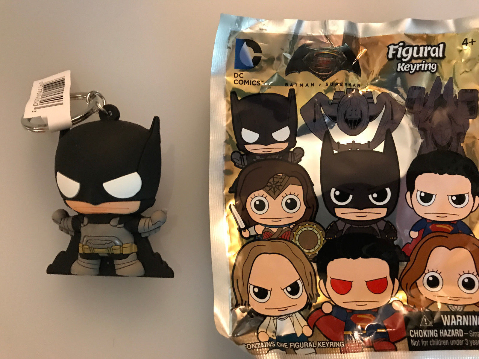 Figural DC Comics BATMAN vs SUPERMAN - 3D Keyring w/ Package - You Pick ...