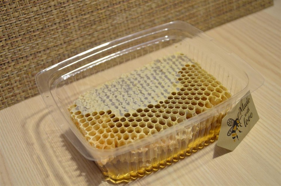 Natural Pure Raw Honeycomb Squares 100% Organic Just Fresh From Bee ...