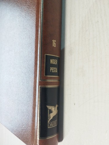 Salvat Universal Encyclopedic Dictionary Volume 16 NIGER-PESTA 1969 ...
