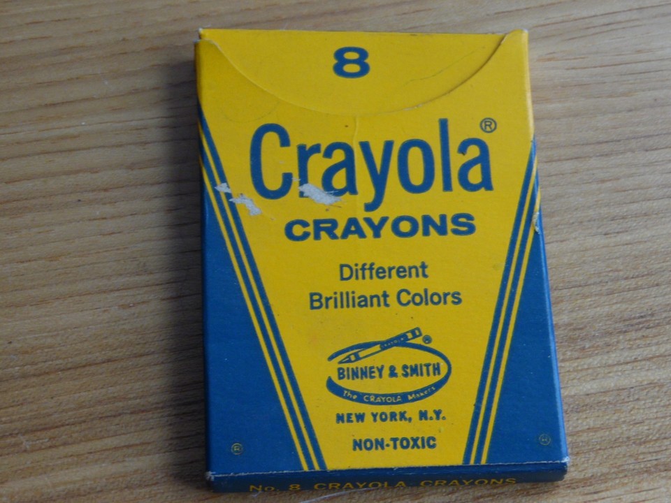 COLLECTIBLE VINTAGE CRAYOLA CRAYONS NO. 8 - 8 PACK ORIGINAL BOX WITH ...