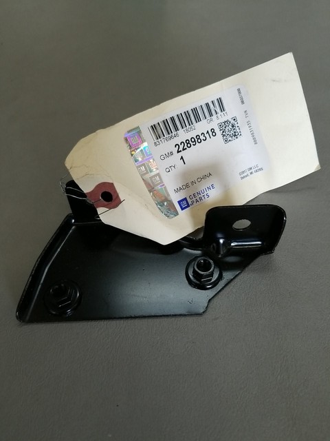 Genuine GM Fender Bracket 22898318 for sale online | eBay