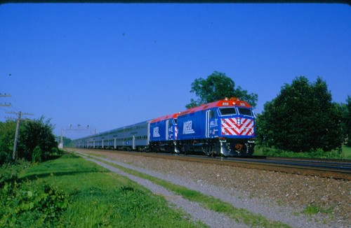 Metra 202 F40PHM-2, Naperville, IL, 08/92; Kodachrome Original | eBay