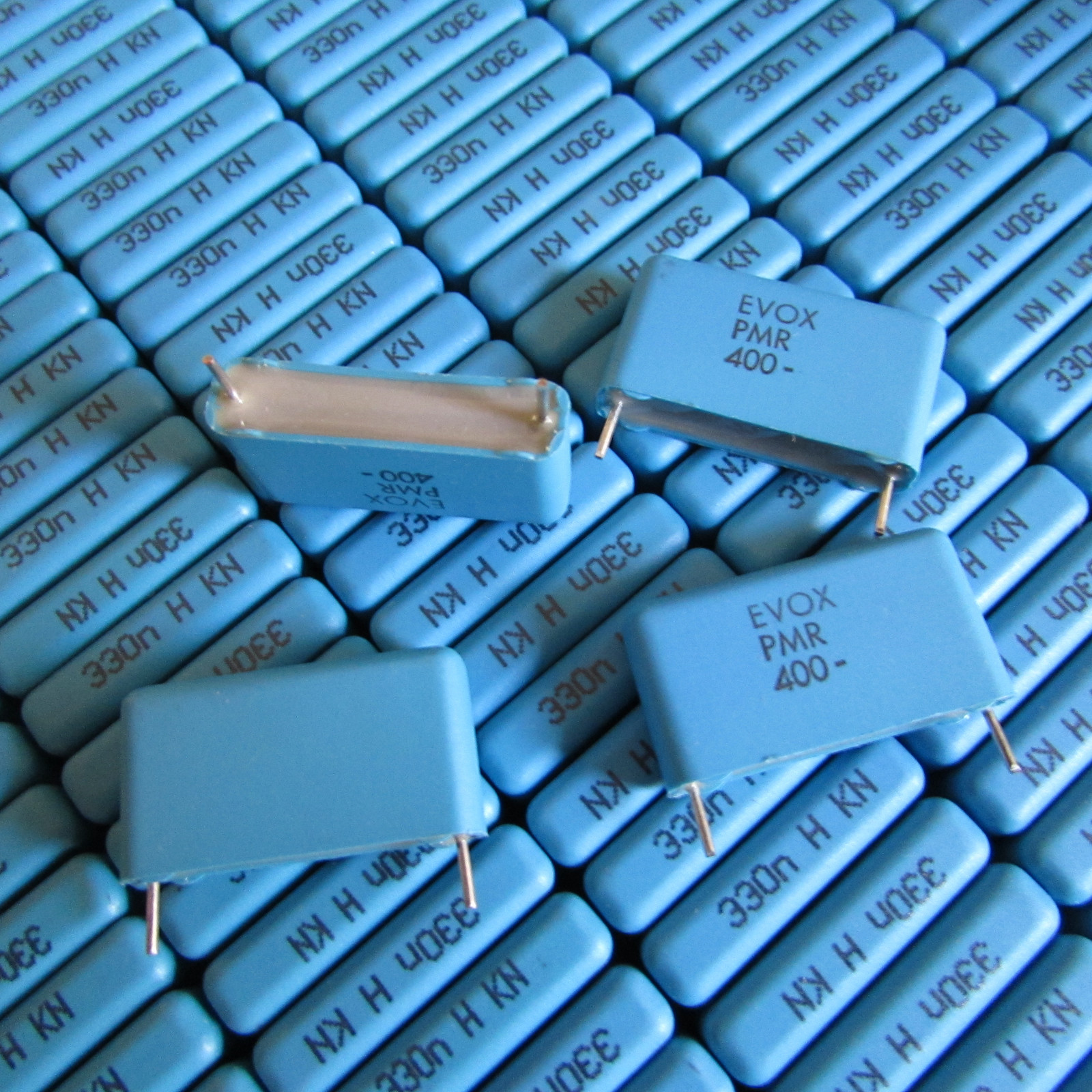 4pcs EVOX RIFA 0.33uF 330nF, 400V, 2.5%, Metal Polypropylene Film ...