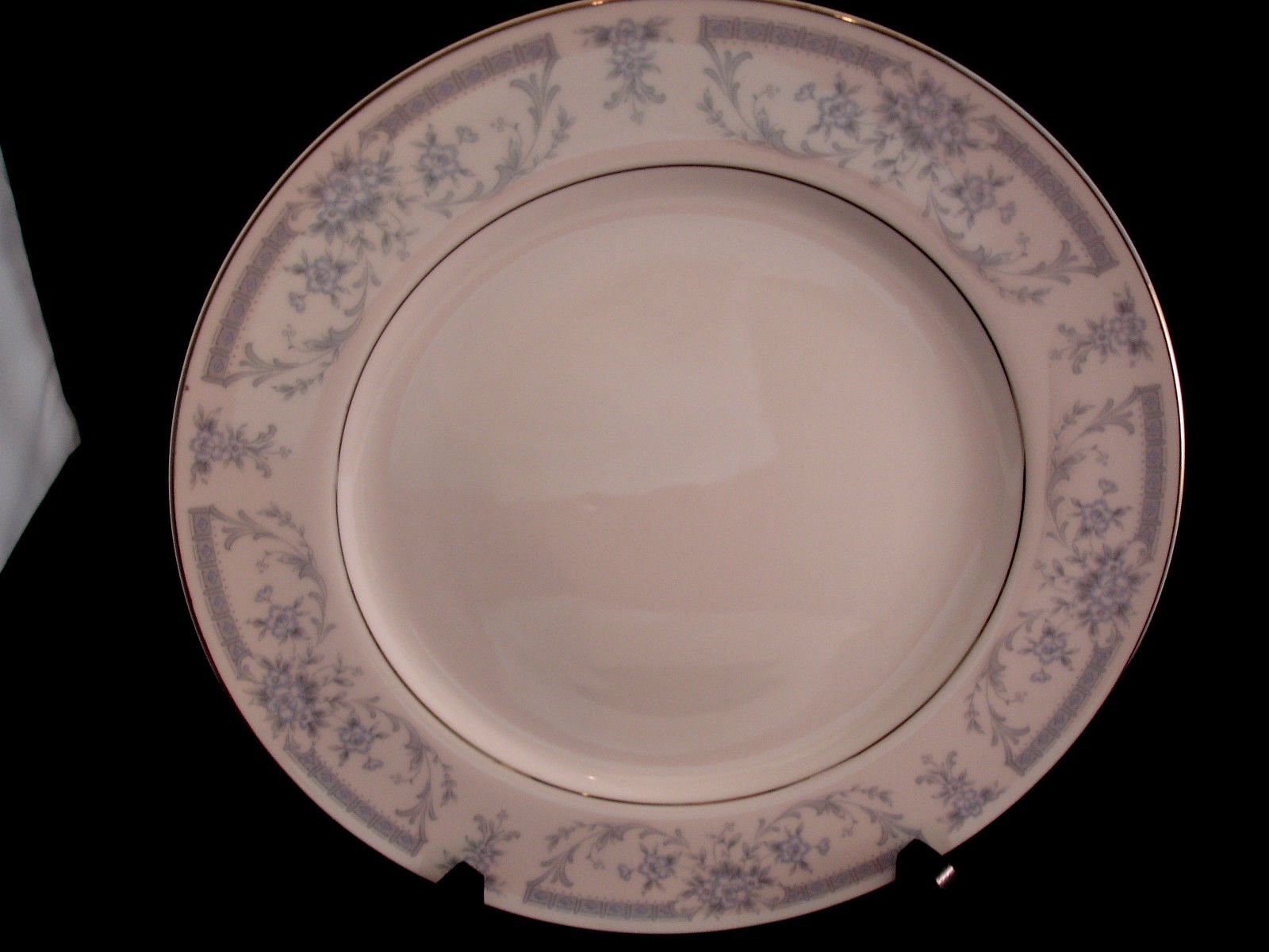 SHEFFIELD BLUE WHISPER China Dinner Plates Excellent Condition Set of 4 ...