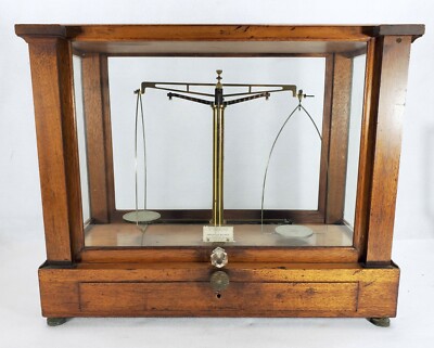 Scales - Pharmacy Balance Scales