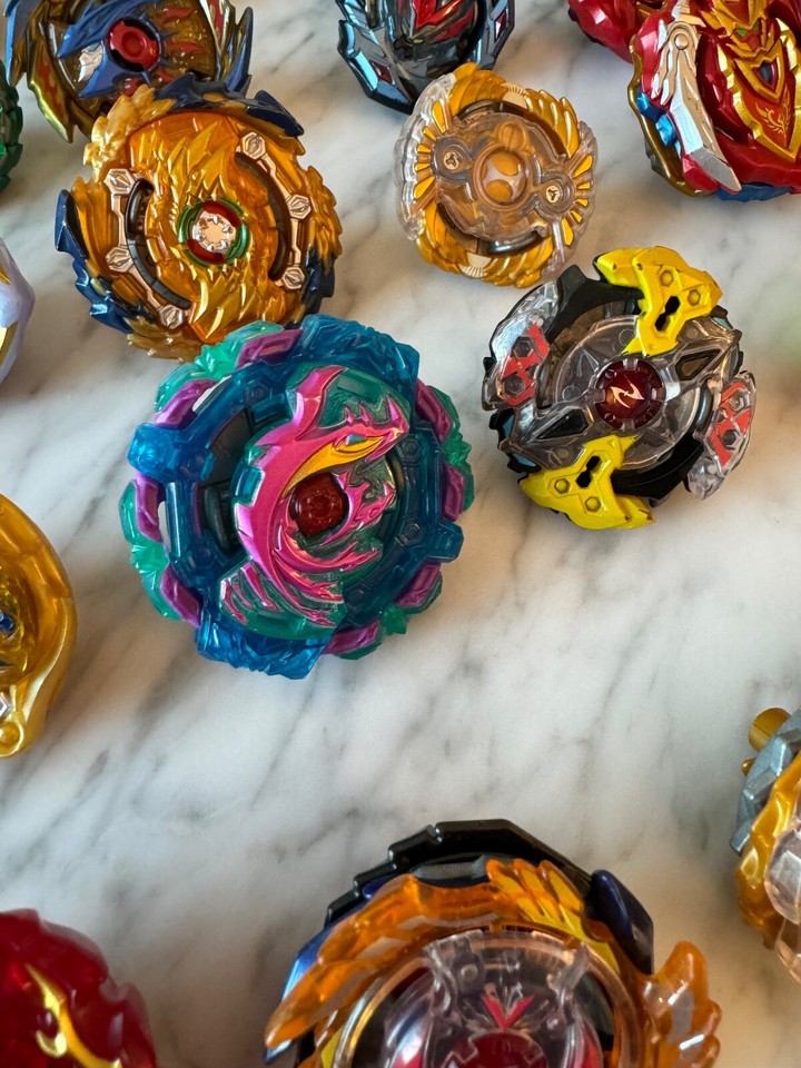 Highest Quality Beyblade Metal Lot - 89 complete beyblades, lightly ...