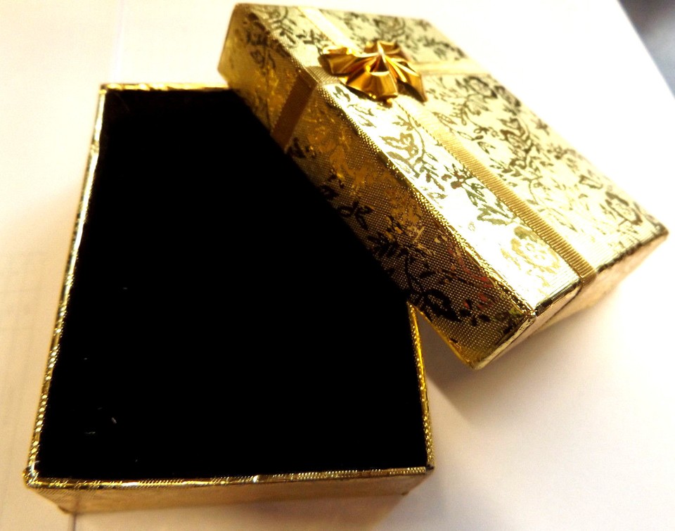 LUXURY GOLD JEWELLERY EARRING NECKLACE GIFT BOXES PADDED INSERT 9cmx6 ...