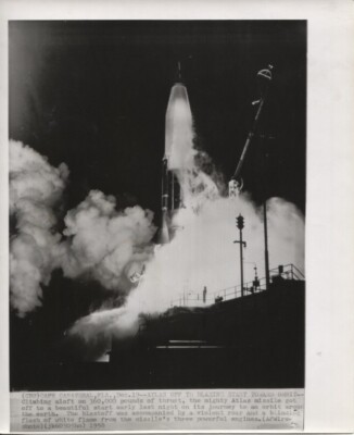 1958 Press Photo NASA Mighty Atlas Missile Blasting Off Early Morning ...