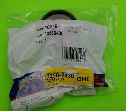 GM #12589430 NOS GENUINE GM OEM Engine Oil Filler *FREESHIP* BL07 | eBay