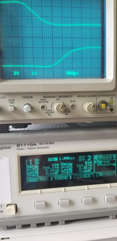 Agilent 81110A 330MHz Dual output Pulse Generator PERFECT COND 2x81112A ...