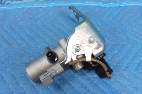 Lexus LS460 LS600hL Brake Stroke Simulator Cylinder 47207-50020 2007 ...