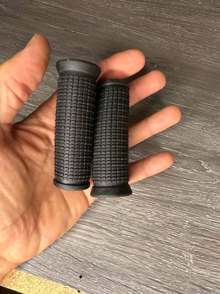 OEM Pacific Cycle Shorty Grip Shift Bike Bicycle Grips 3 3/8" NOS ...