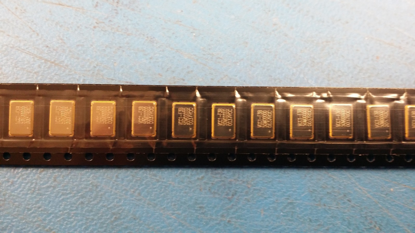 (5 PCS) VCC1-F3B-50M0000 VECTRON Crystal Oscillator 50MHz 4-Pin SMD TR ...