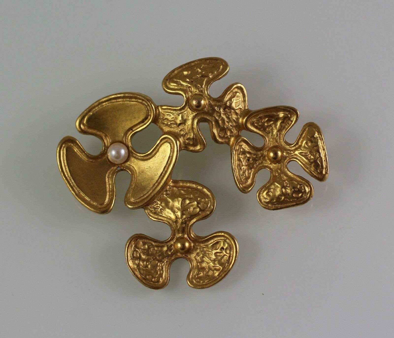 MODERNIST RACHEL GERA 1994 ISRAEL FLOWERS FAUX PEARL … - Gem