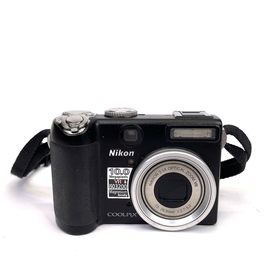 Nikon Digital Camera Coolpix P5000 10.0MP Black Digicam Bundle - Tested ...