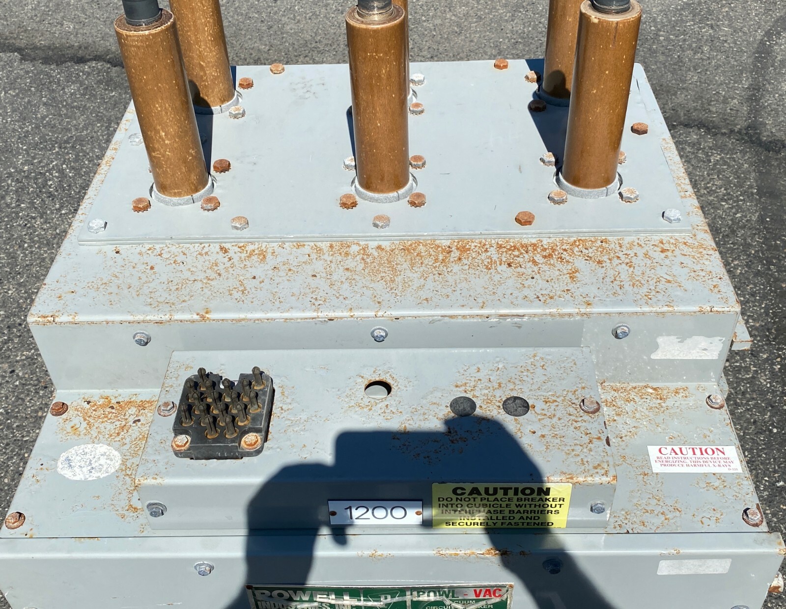 08 POWELL EATON 1200A 15PVAM050C-81 15kV POWLVAC VACUUM CIRCUIT BREAKER ...