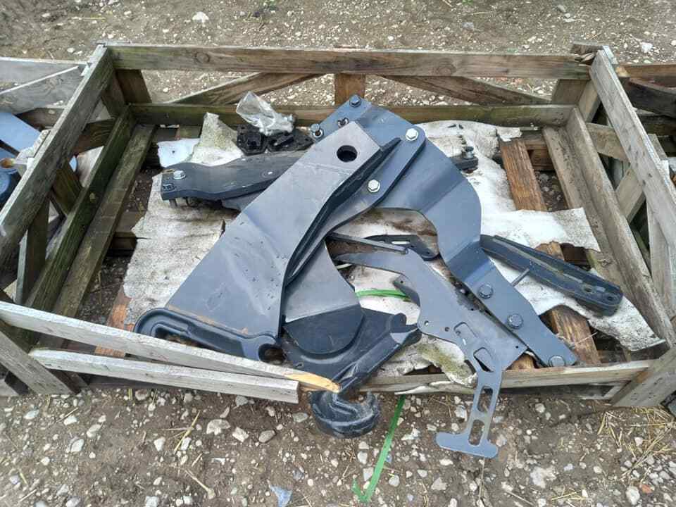 New holland/stoll loader brackets/subframes to suit new holland t5 ...