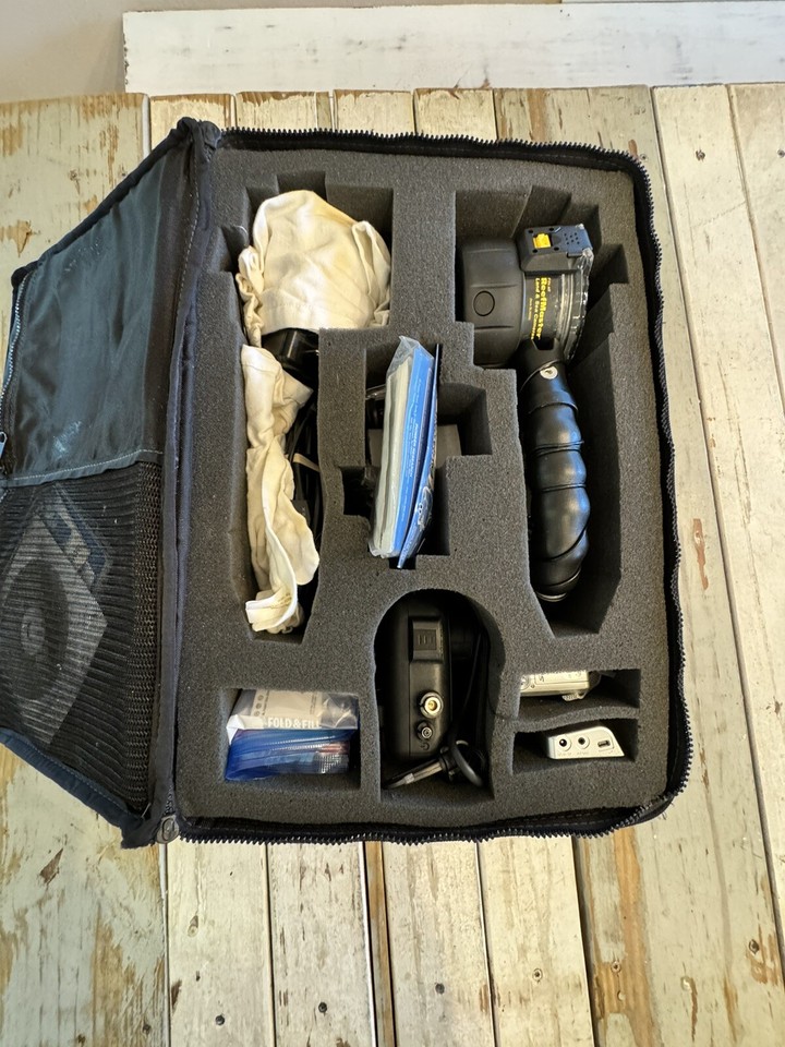 SeaLife ReefMaster DC500 Underwater Camera/Case Digital Flash Cradle ...