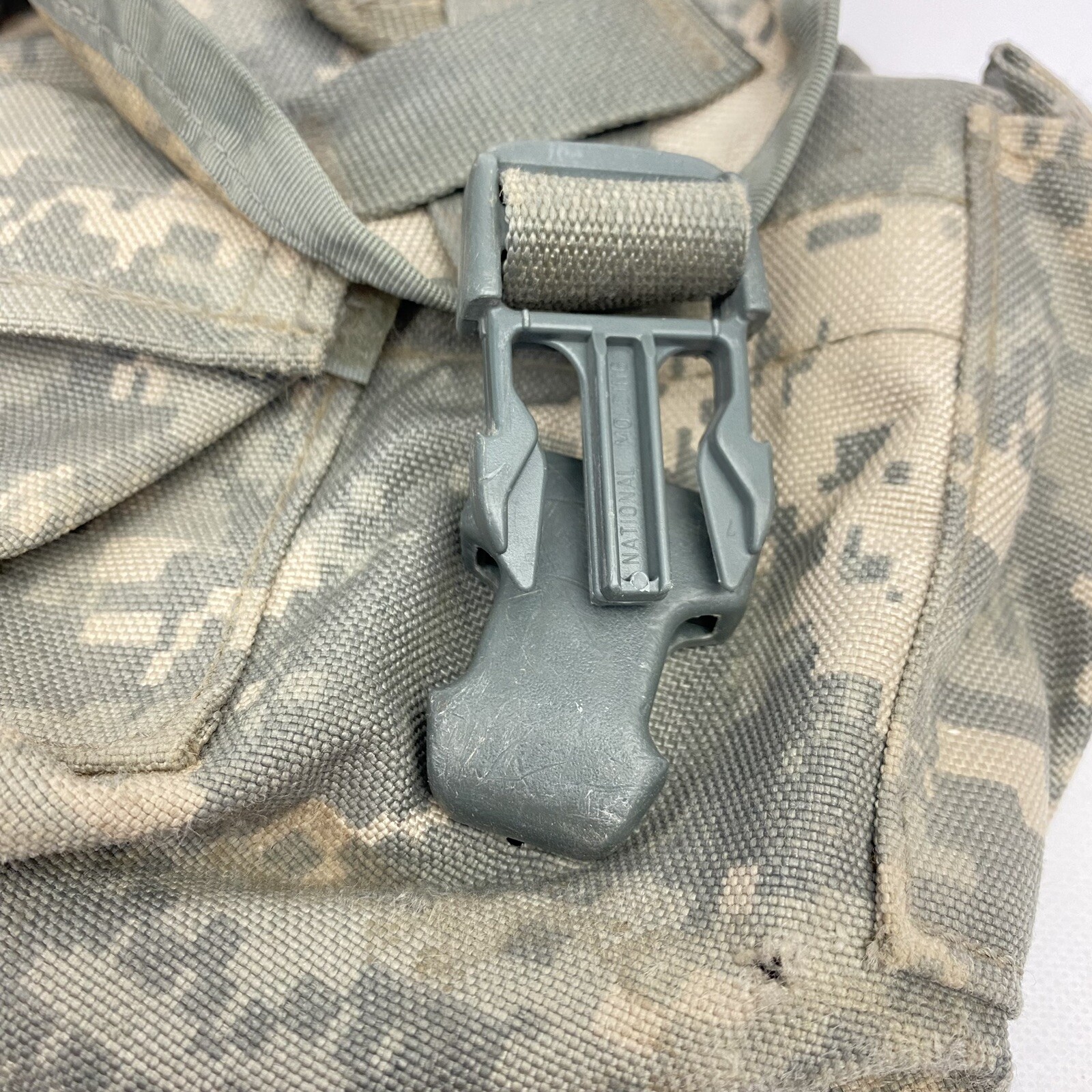 2pcs US Military Surplus USGI 1-Quart Canteen Pouch Army Digital ACU ...