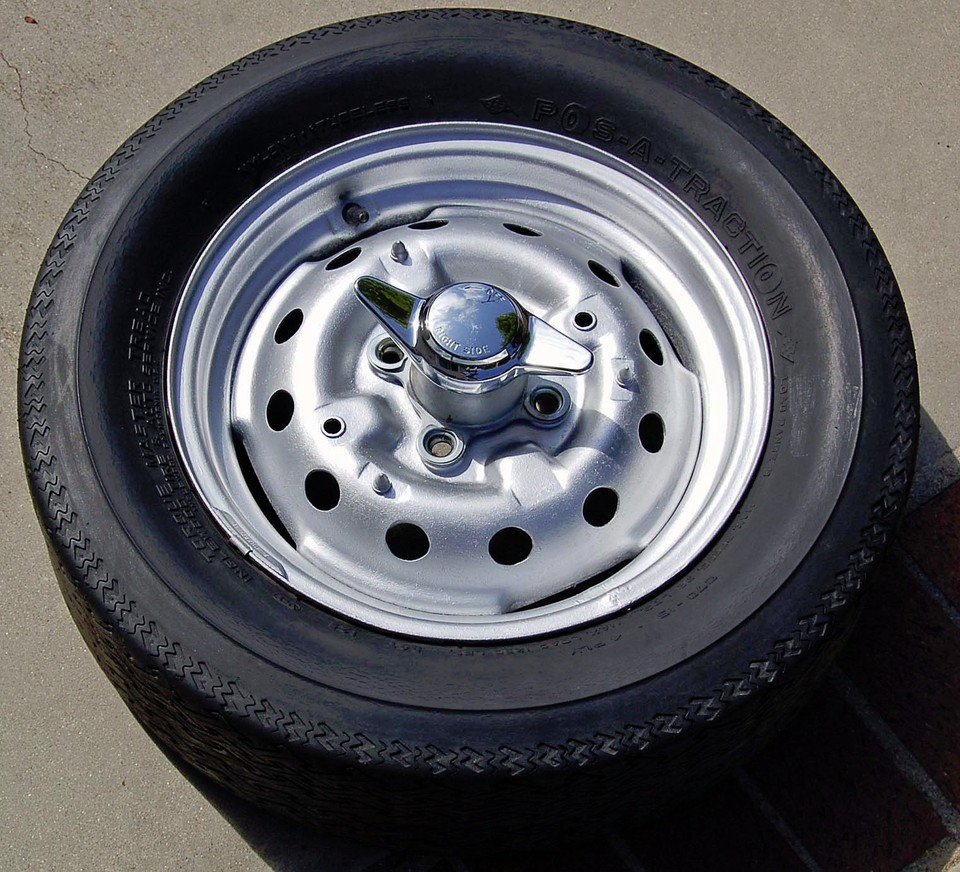 Very Rare Faux Knock Off Set for Disc Wheel Triumph TR3 and MGA cars | eBay