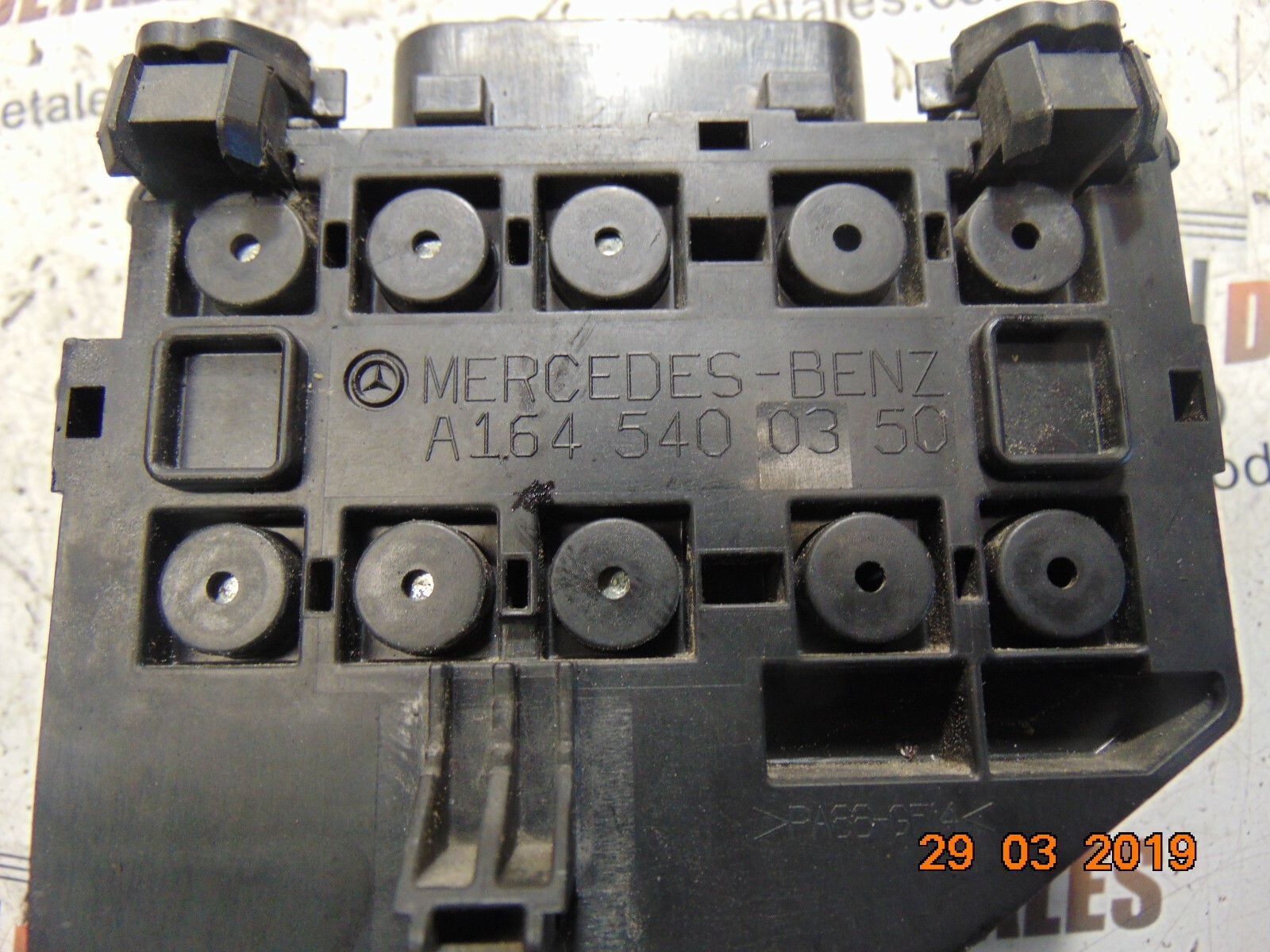 Mercedes R-Class W251 Battery Terminal Jump Start A1645400350 used 2007 ...