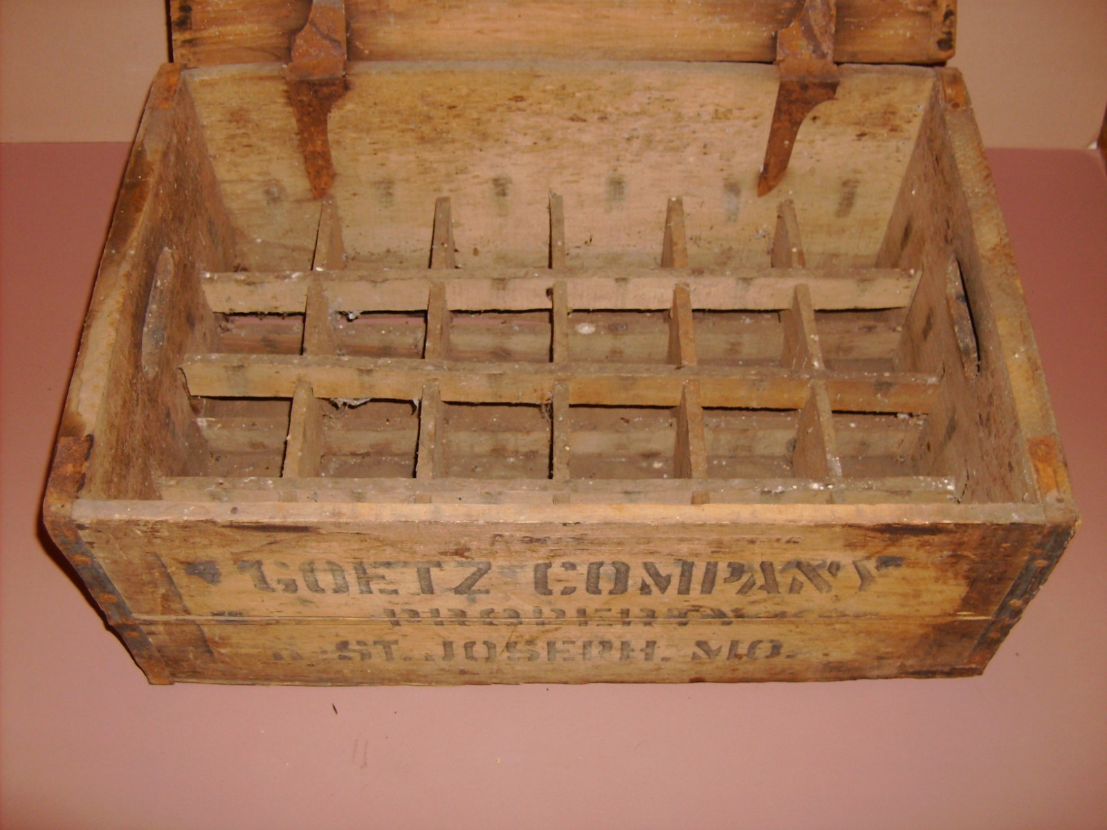 GOETZ BEER CRATE ST. JOSEPH,MO. ANTIQUE SHIPPING BOX W/ADVERTISING | eBay