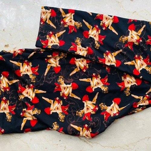 LuLaRoe Black Leggings with Red and Cream Cupid/Angel Valentine’s Day ️ ...