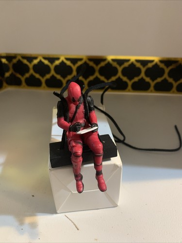 Deadpool Car Rearview Mirror Pendant Reading a Book Swinging Decoration ...