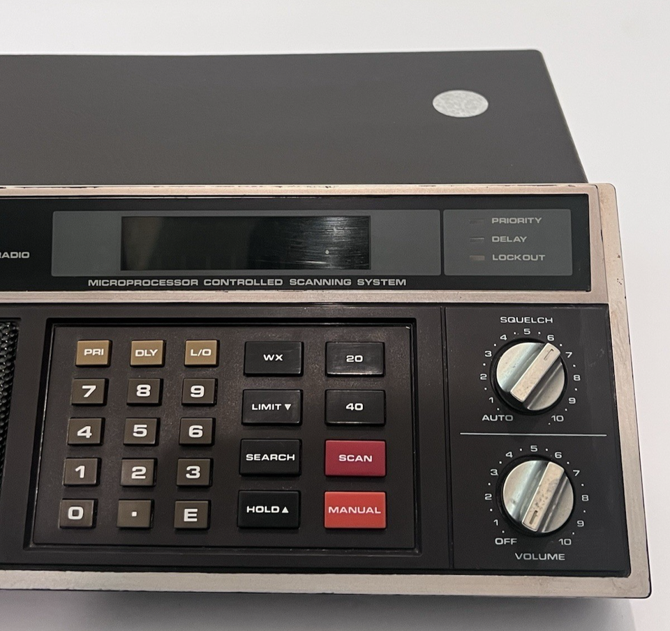 Vtg Uniden Bearcat 800XLT Air/Police/800MHz 40 Channel Scanning Radio ...