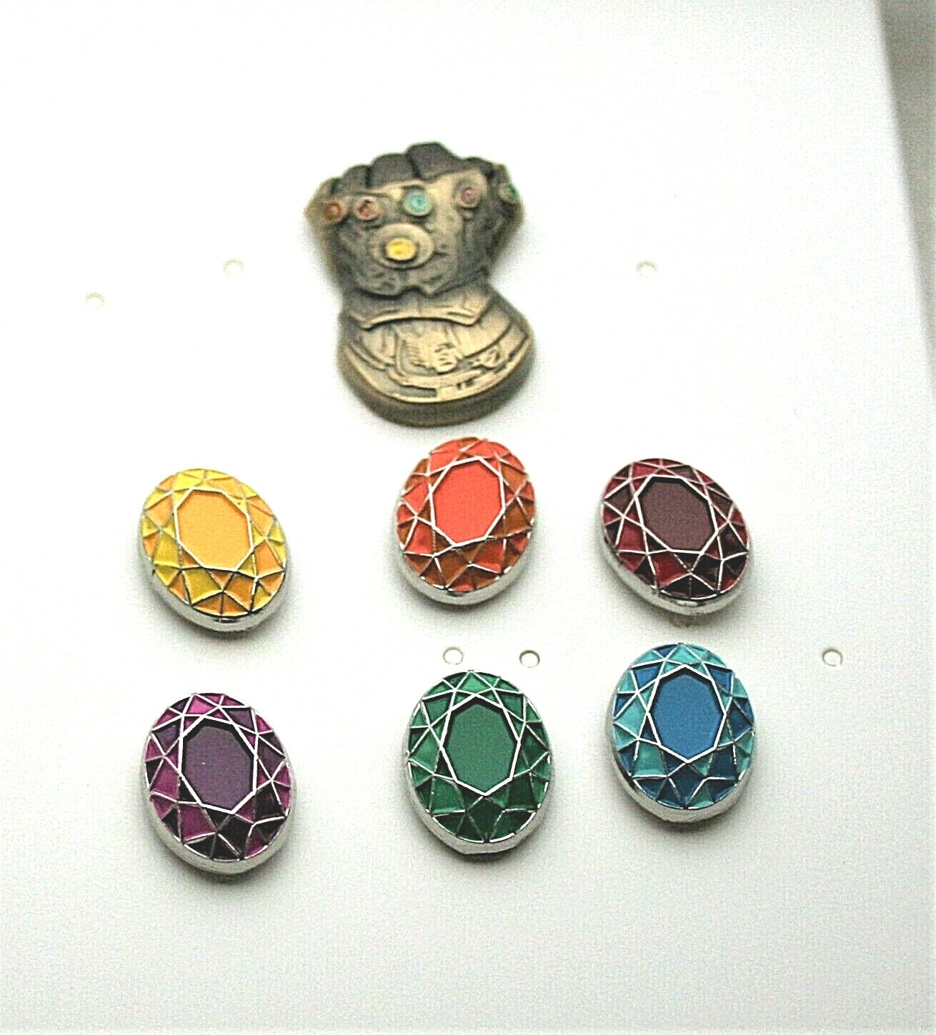 Marvel Comics Avengers Infinity Gauntlet & Stones Collectors 7 Pin Set ...