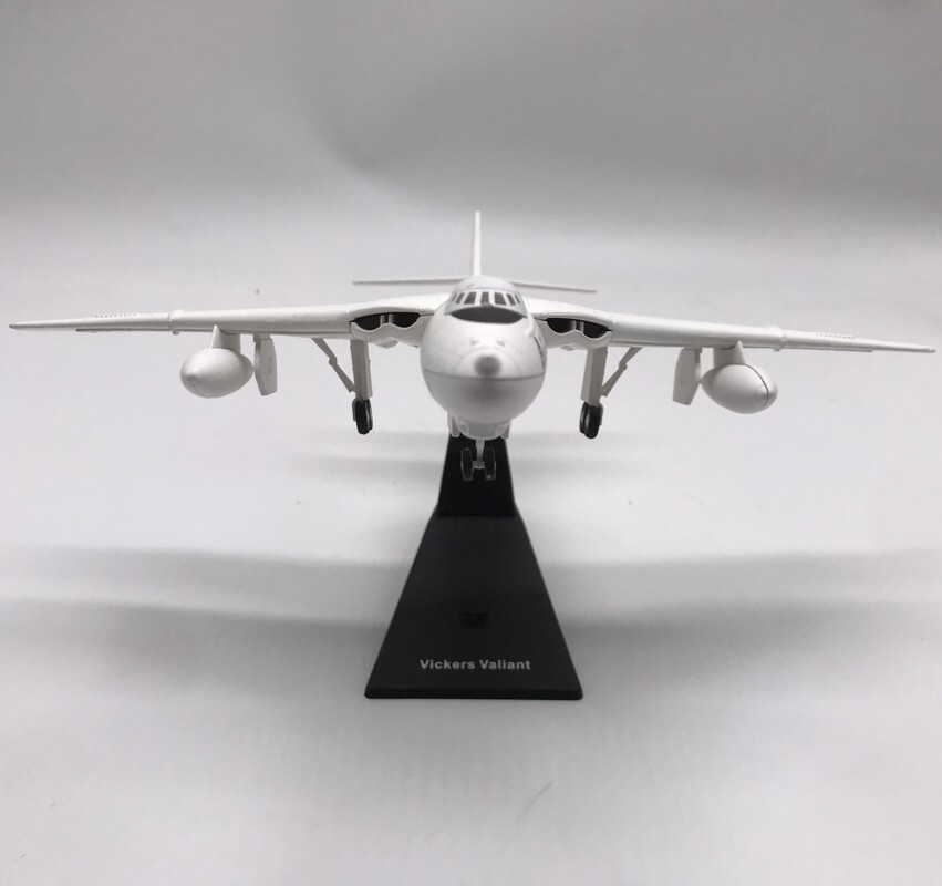 1:144 Diecast Military Model Royal Air Force Vickers Valiant XD818 ...