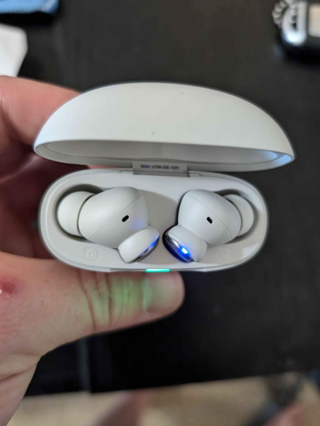 Raycon Everyday Earbuds Pro - White | eBay