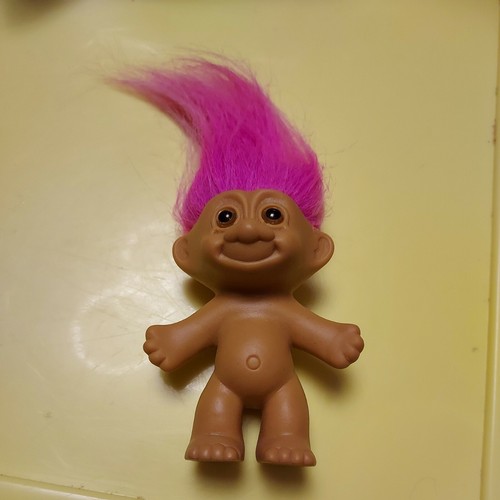 Vintage 1992 Troll Doll BEE 1992 3" RUSS BERRIE INC. Pink Hair pale ...