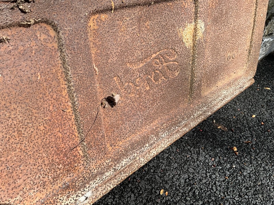 1948 1952 VINTAGE FORD SCRIPT F1 TAILGATE ORIGINAL ..FOMOCO ..RAT ROD ...